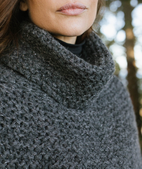 Shoulder Cozy Using Rowan Brushed Fleece and Lana Grossa Brillino ...