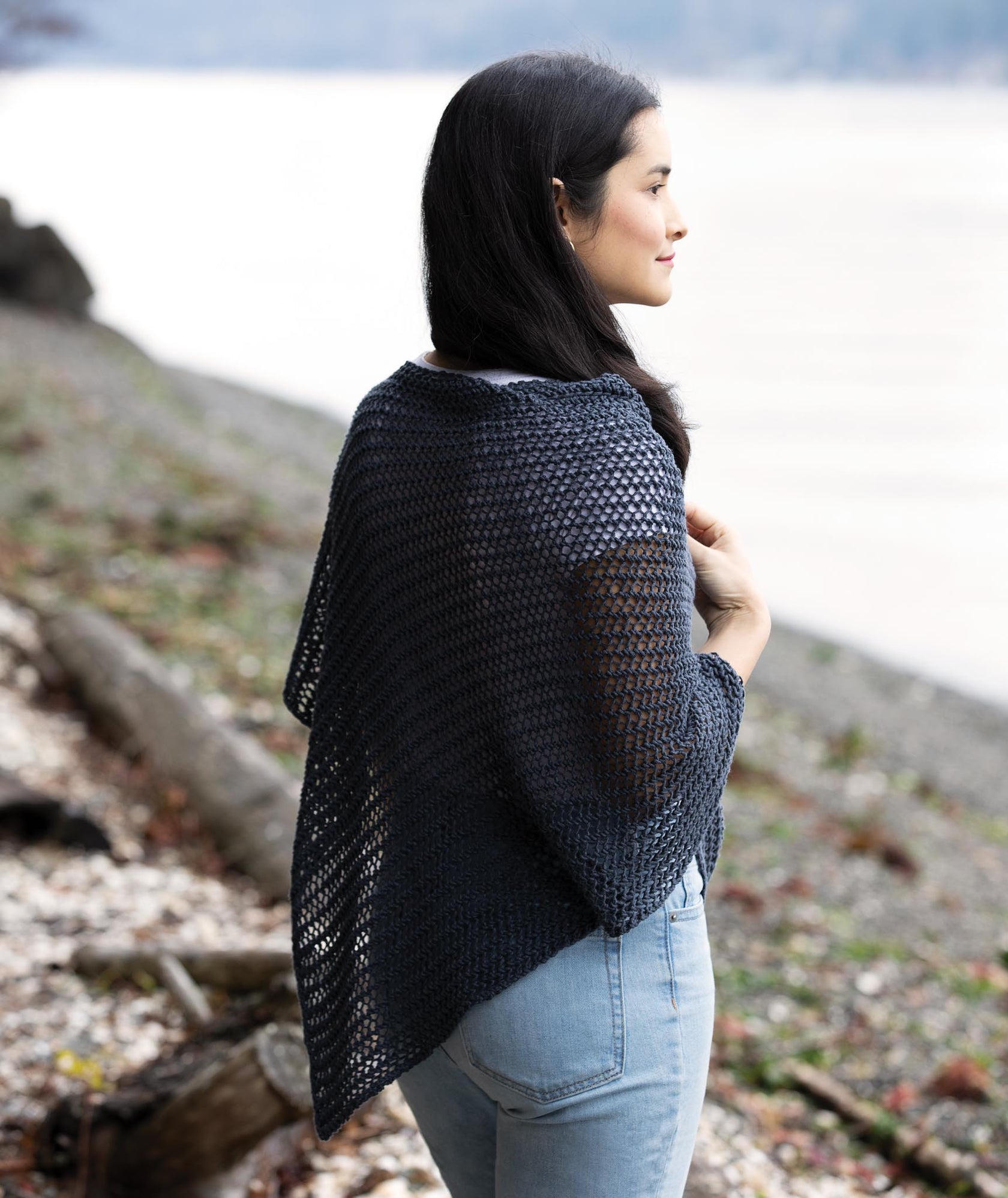 Easy Eyelet Poncho Using Rowan Creative Linen – Churchmouse Yarns & Teas