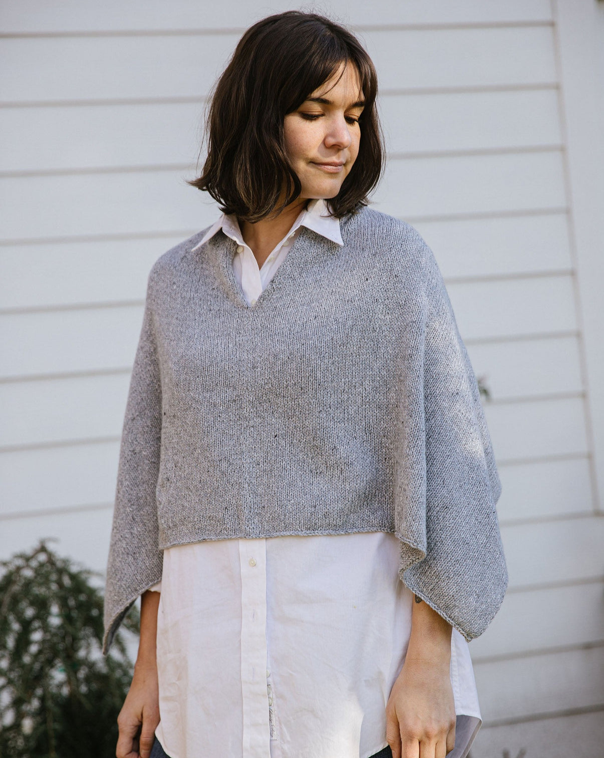 Easy Folded Poncho Using String Amalfi – Churchmouse Yarns & Teas